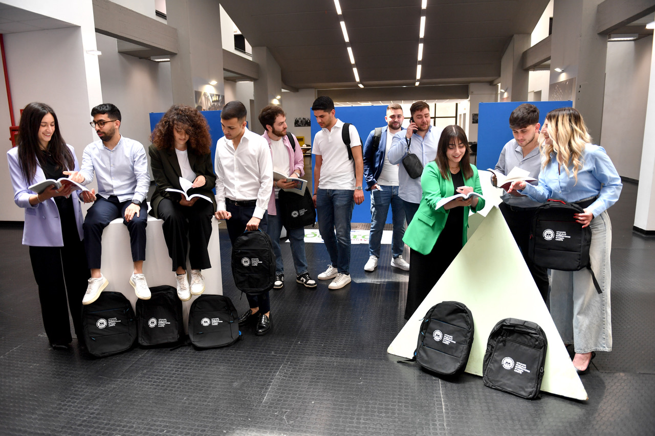 Bando per il Diritto allo studio anno accademico 2025/2026 | Università ...